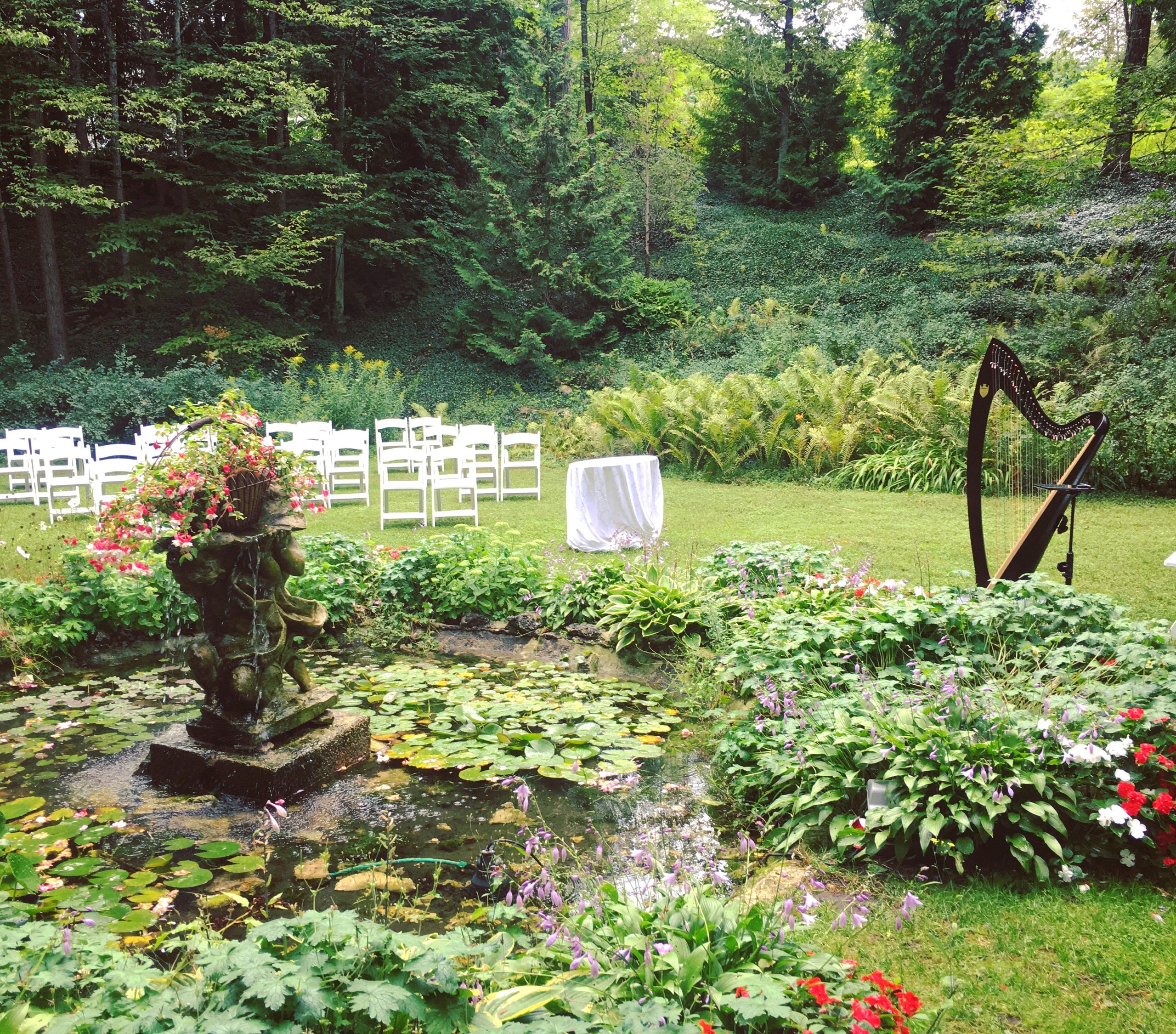 Harpist in Spencer, Iowa: Music for Every Occasion - The Classic Harpist